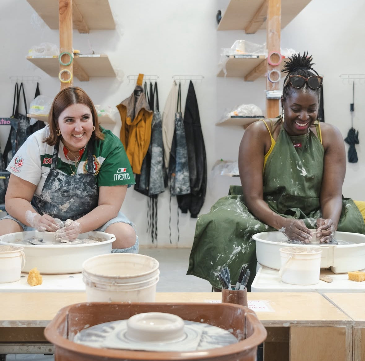 Bowl in One Ceramics Classes | Beginner Pottery Class Los Angeles ...